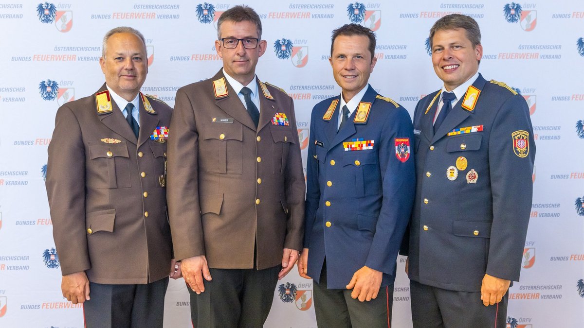 Zwei neue Vizepräsidenten: Der Bundesfeuerwehrtag hat gewählt - OOELFV